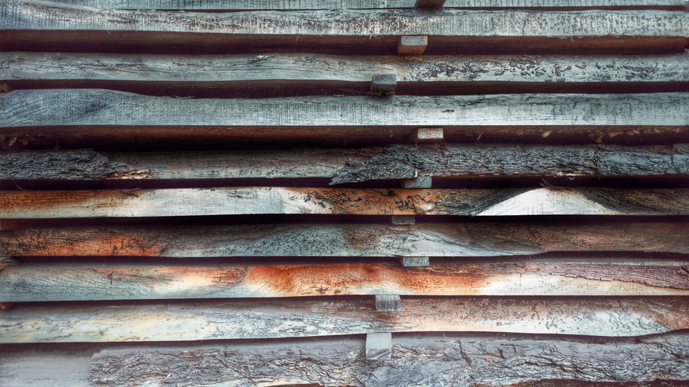 Choosing the Right Raw Edge Wood Slab for Your Woodworking Project